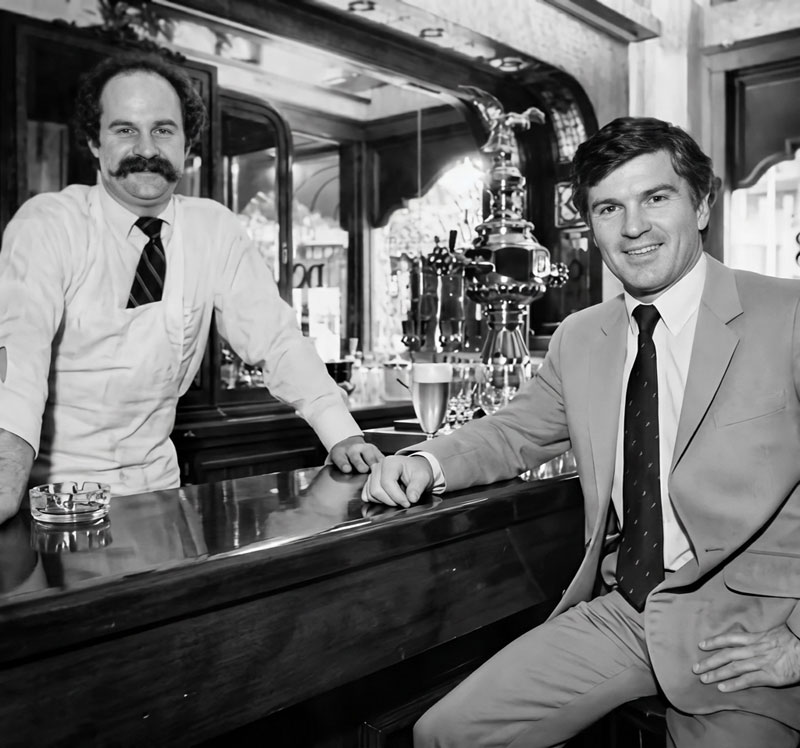 Dobson’s Bar & Restaurant - Classic San Diego